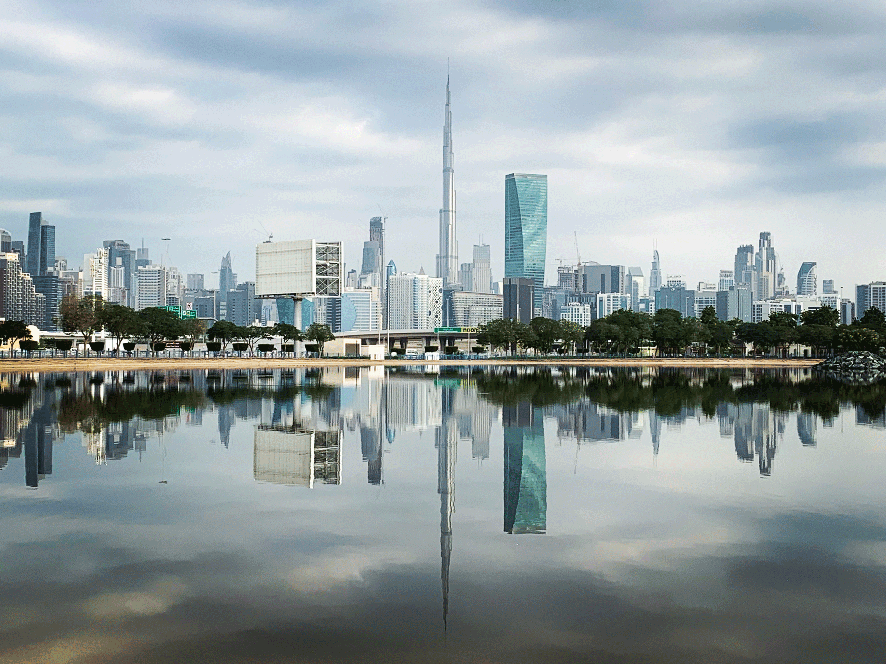 Silent new Sunday: Real weather in Dubai - Circles in the SandCircles ...